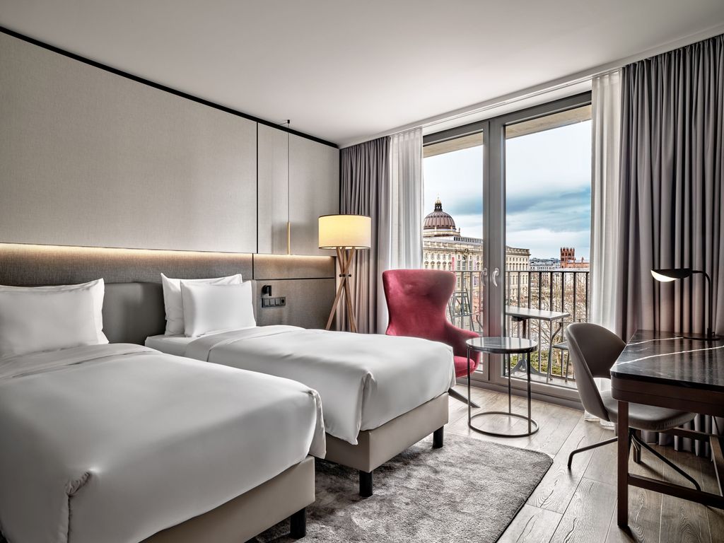 Radisson Collection Hotel Berlin eröffnet: Tageskarte