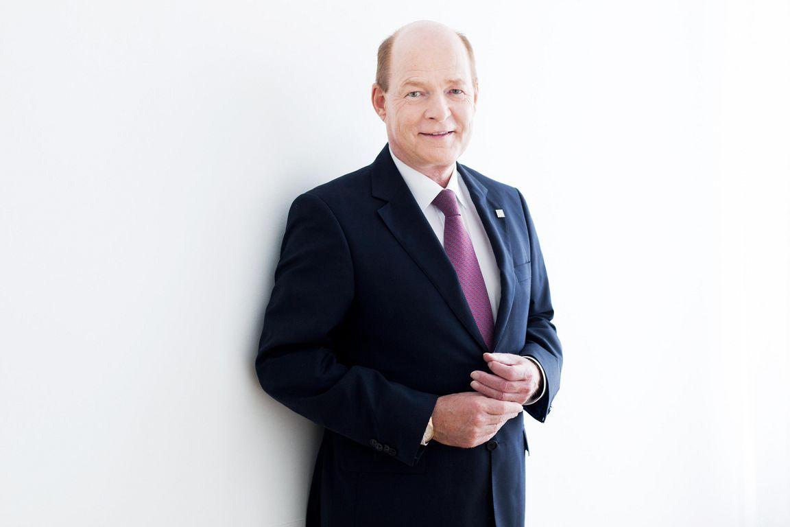 Thomas Althoff glaubt an längere Krise und wirbt für ...