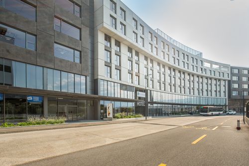 Accor verkündet Vertragsunterzeichnung für Mercure Hotel Geneva Airport ...