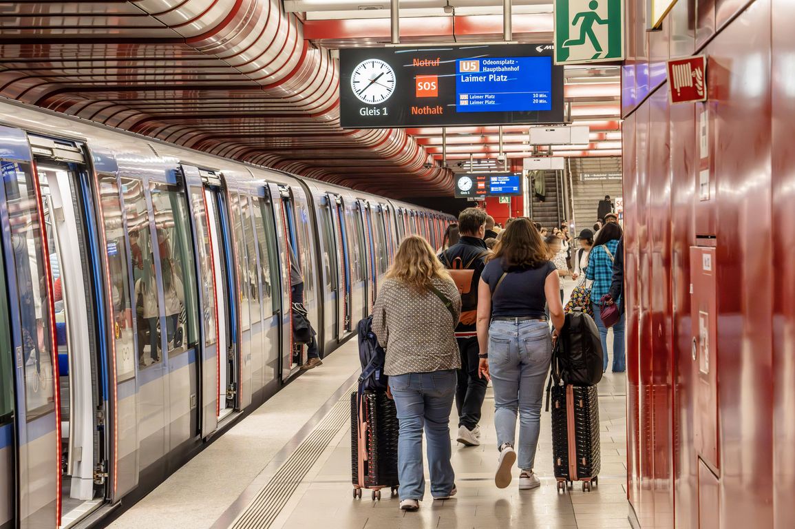 Wie geht es weiter mit dem Deutschlandticket? Verkehrsminister beraten: Tageskarte