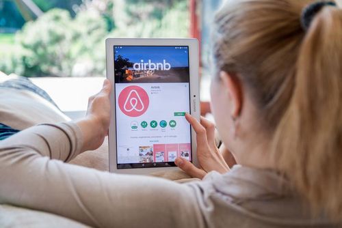 Airbnb startet Portal für Verwaltungen: Tageskarte