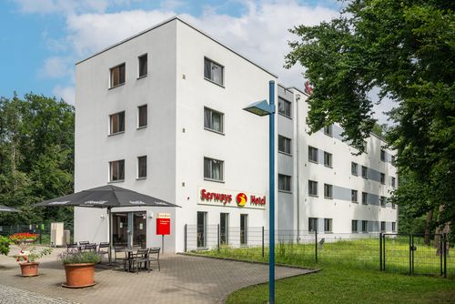 Tank & Rast modernisiert Autobahnhotels: Tageskarte