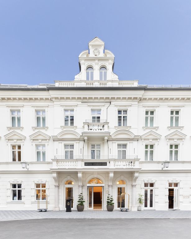 Straubinger Grand Hotel eröffnet in Bad Gastein: Tageskarte