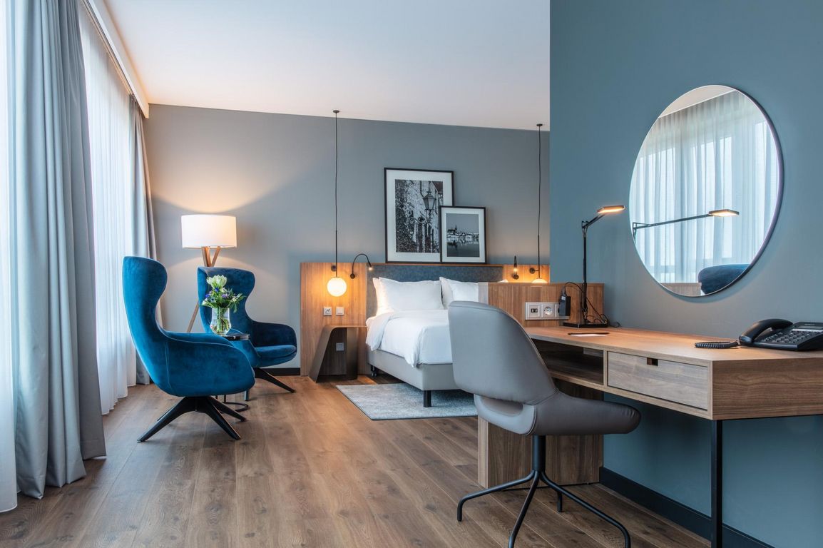 Radisson Blu Hotel Rostock investiert Millionen in Umbau und ...