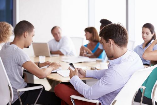 Die Meeting-Plage – Was tun, damit Besprechungen keine Zeit mehr ...