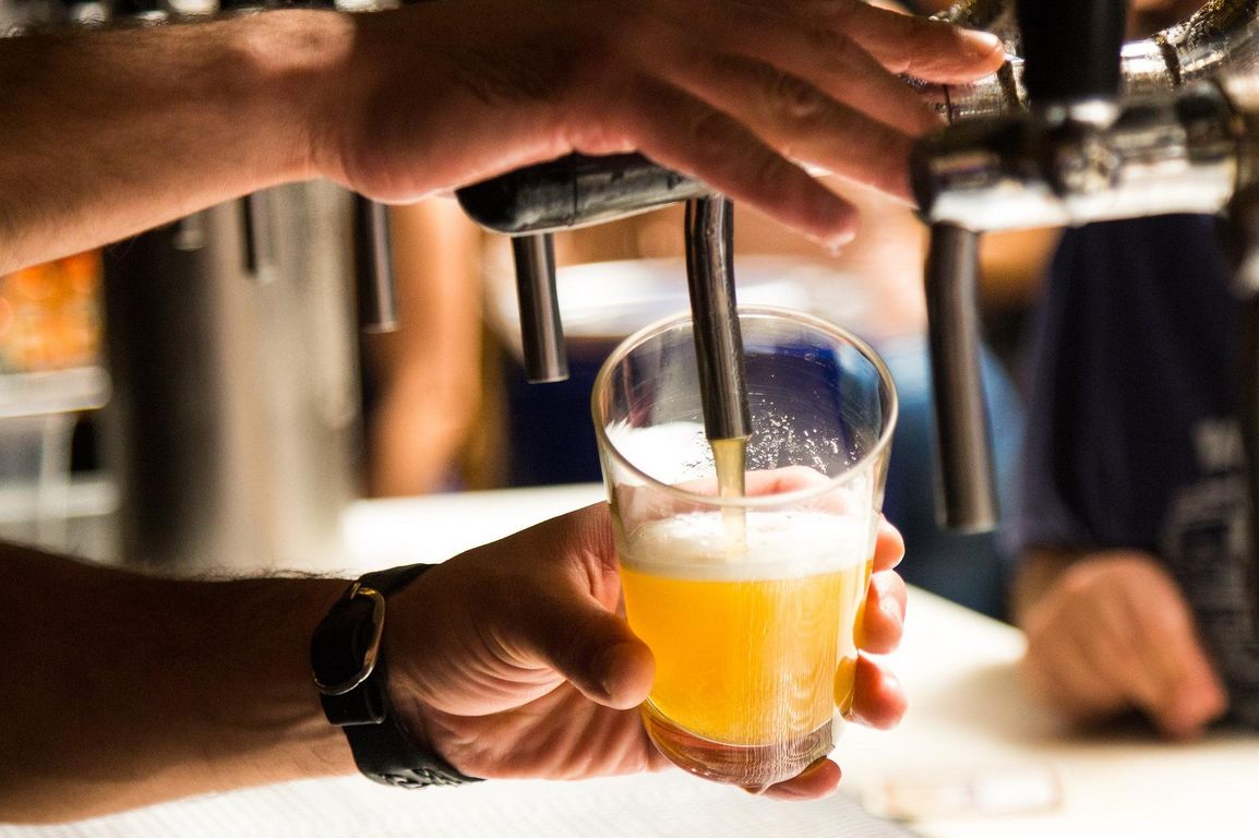 Bier an der Theke im Saarland wieder möglich: Tageskarte