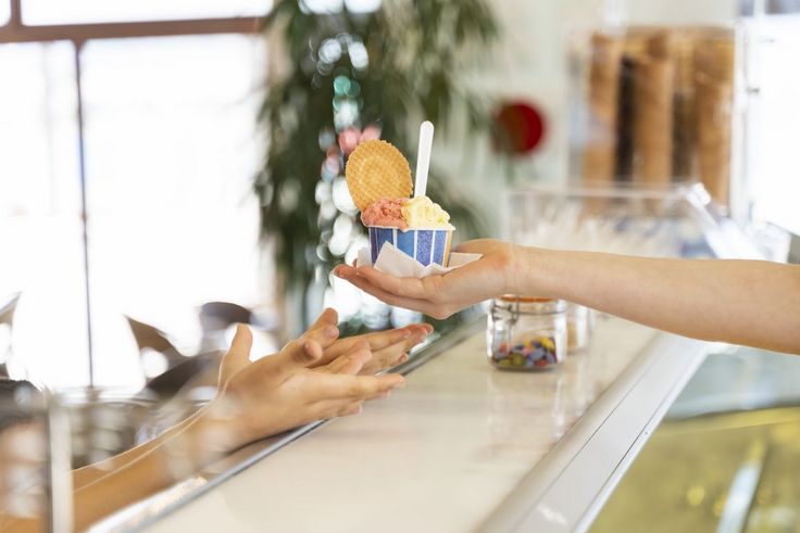 Ist Eis zu teuer? Kugelpreise entfachen Frust: Tageskarte